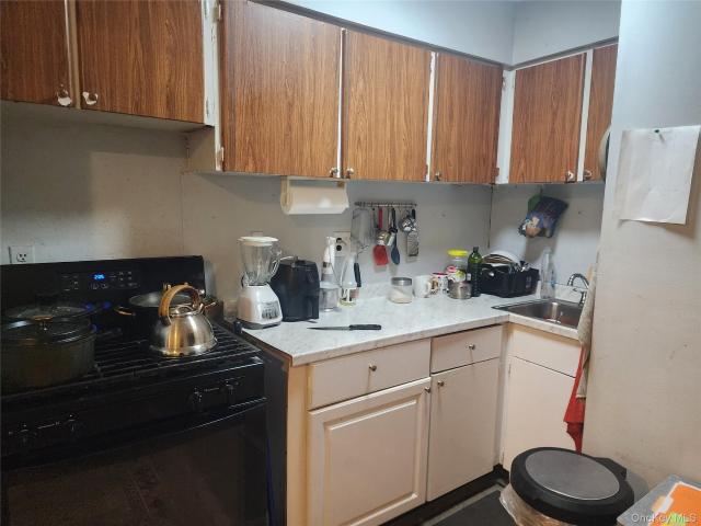 9G Blue Hill Commons Drive