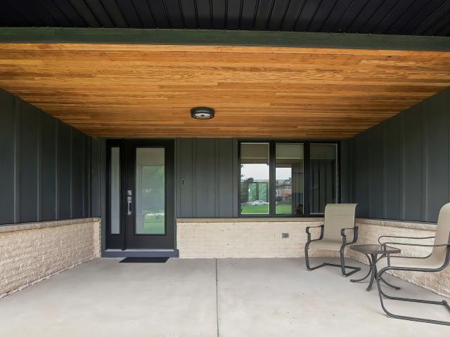 9S580 Clarendon Hills Road