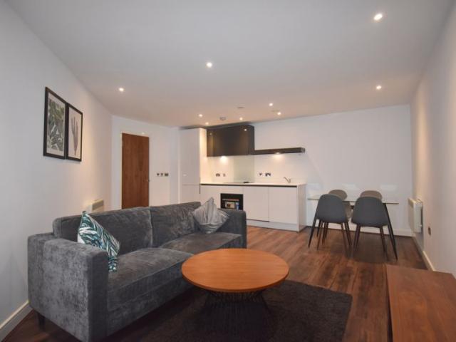 9th Floor Churchill Place, Churchill Way RG21, 1 bed flat to rent, £1,200 pcm | PrimeLocation