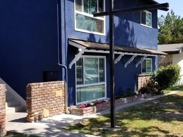 03 Vine 3 Bedroom Apartment for Rent at 420 N Vine St, Anaheim, CA 92805 The Colony