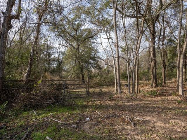 03 Baker St, Hempstead, TX 77445