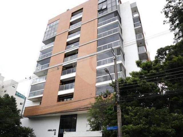 03 dormitórios 01 suíte bairro Cabral, 041 99710 46 52