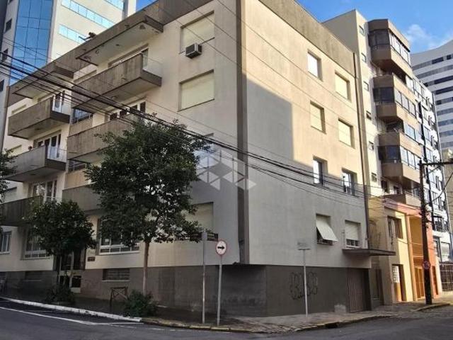03 dormitórios, 02 banheiros, 01 vaga de garagem em São Pelegrino, Caxias do Sul/RS