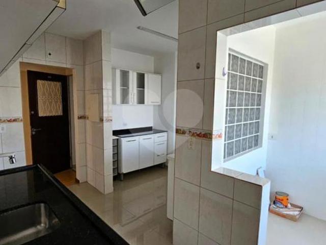 03 dormitórios, bairro Bigorrilho 041 99710 46 52