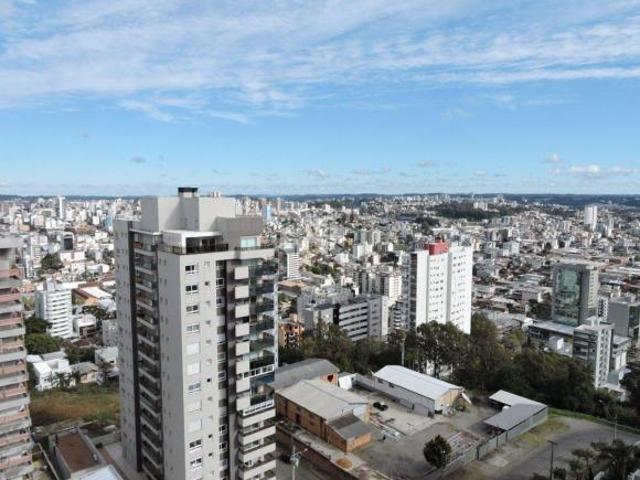 03 SUÍTES, LIVING DE 03 AMBIENTES E 03 VAGAS DE GARAGEM NO MADUREIRA EM CAXIAS DO SUL
