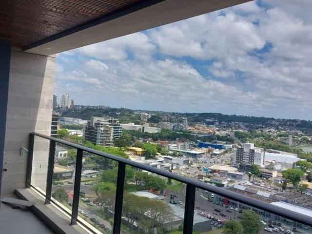 03 suítes, varanda com vista para o lago, 03 vagas 041 99710 46 52
