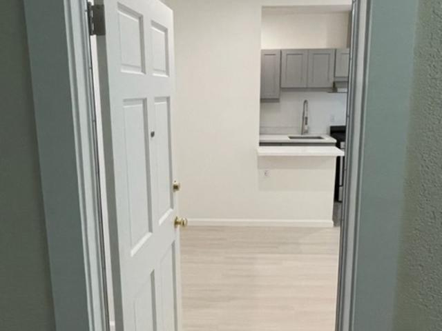 03RD ST 574