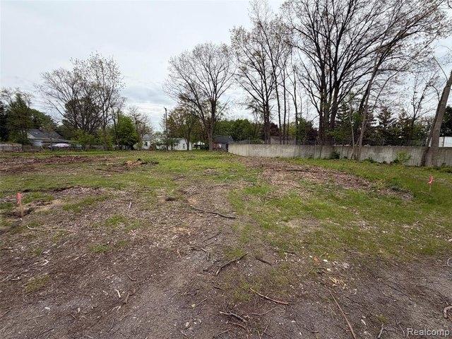00008 Kinloch St, Southfield, MI 48033