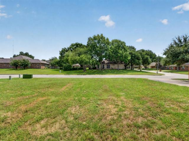 0000 Oakwood Drive