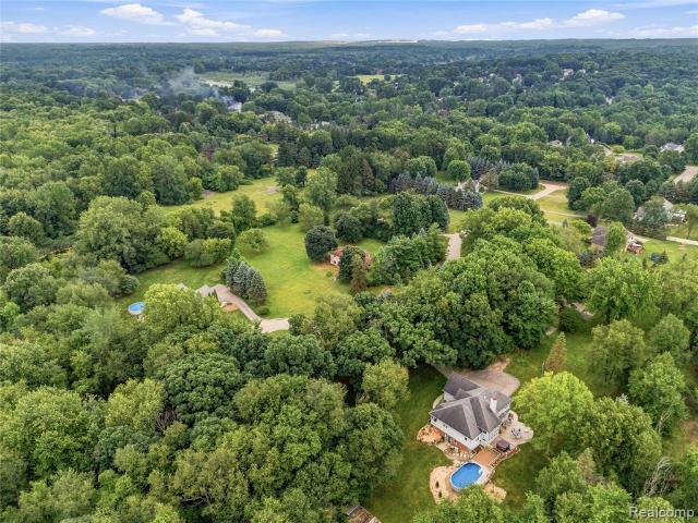 0000 Indianwood Court