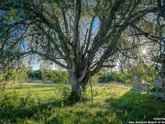 000 County Line Rd # 120
