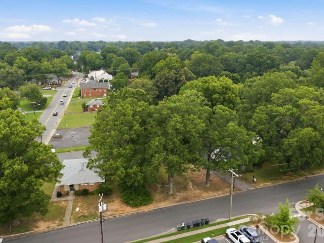 000 Carpenter Avenue