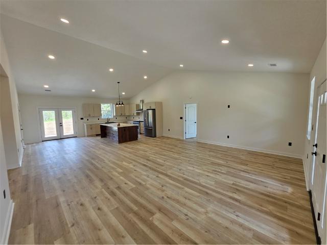 000 Barndo Drive