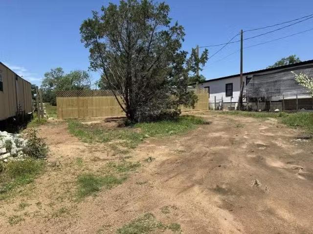 000 Gardenia St, Kingsland, TX 78639