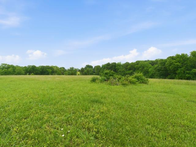 000 E Minnehaha Road # 000