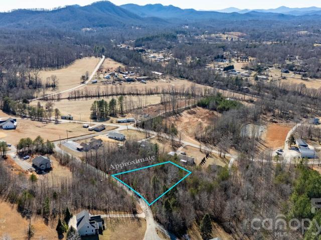 000 Eagles Nest Drive # 8