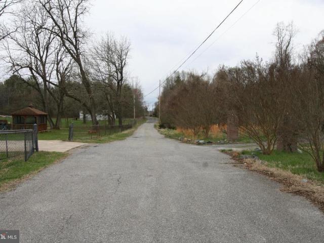 000 Floral Park Road