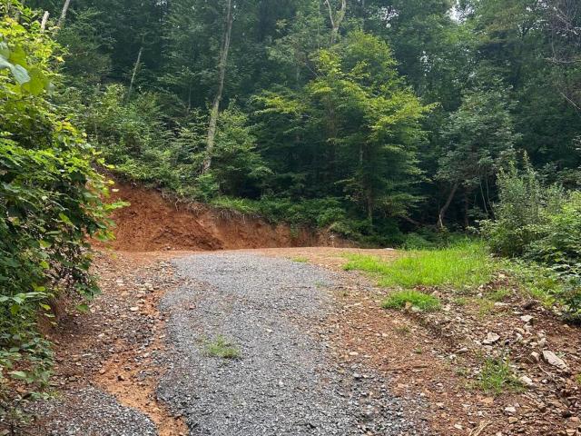 000 Old Highway Road