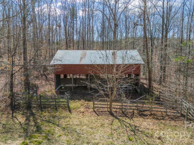 000 N Mountain Street