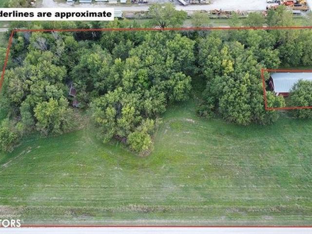 000 Newton Rd, Corydon, IA 50060