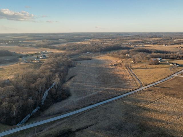 000 S Farm Road 69