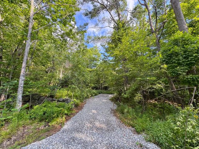 000 Peaked Hill Road