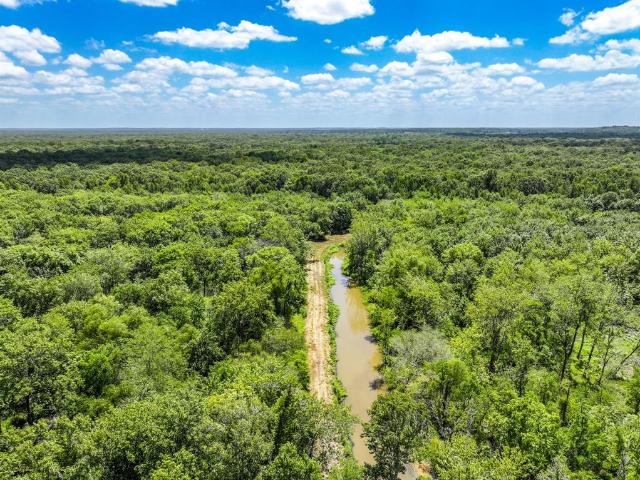 000 Private Road 1425
