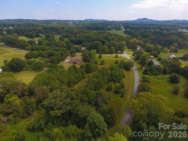 000 Putnam Lake Road