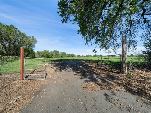 000 Riverland Drive