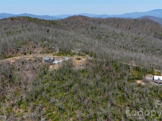 000 Walker Ridge