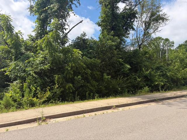 000 Ward Street