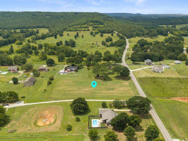 001 Henderson Point Rd