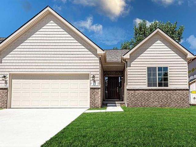 001 Oak St, Grand Blanc, MI 48439