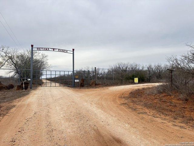 002 County Road 354, Charlotte, TX 78011
