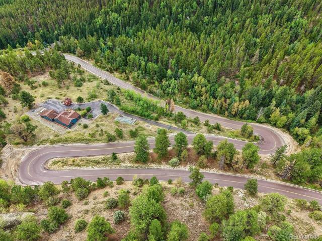 002 Fall River Road