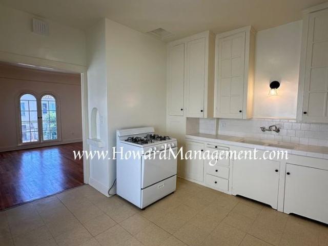 00351OG 1 Bedroom Apartment for Rent at 351 N Ogden Dr, Los Angeles, CA 90036 Mid City West