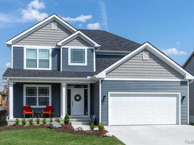 003 Oak St, Grand Blanc, MI 48439