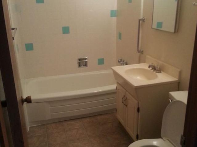 007 Garden Apartments 2 Bedroom Apartment for Rent at 1812 32nd Pl Ne, Salem, OR 97301 Lansing