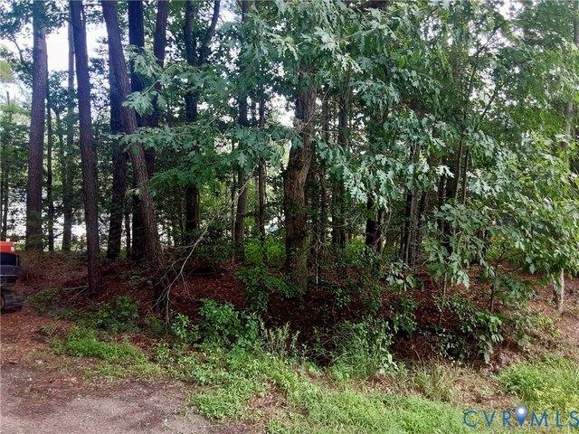 007 Lane Rd, Reedville, VA 22539