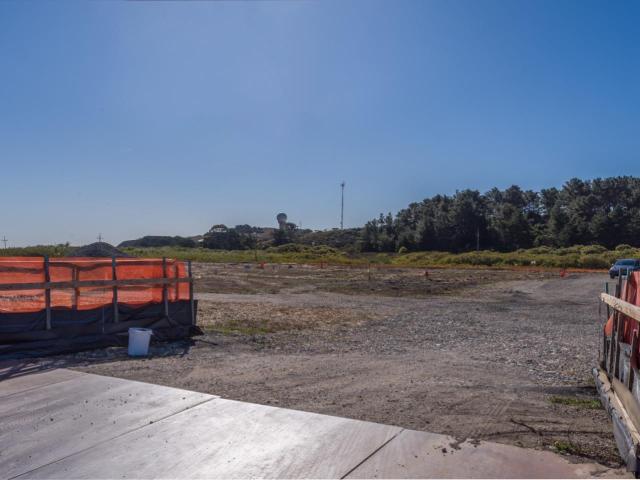 00 3 Airport Street