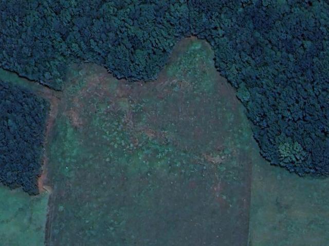 00 W River Road