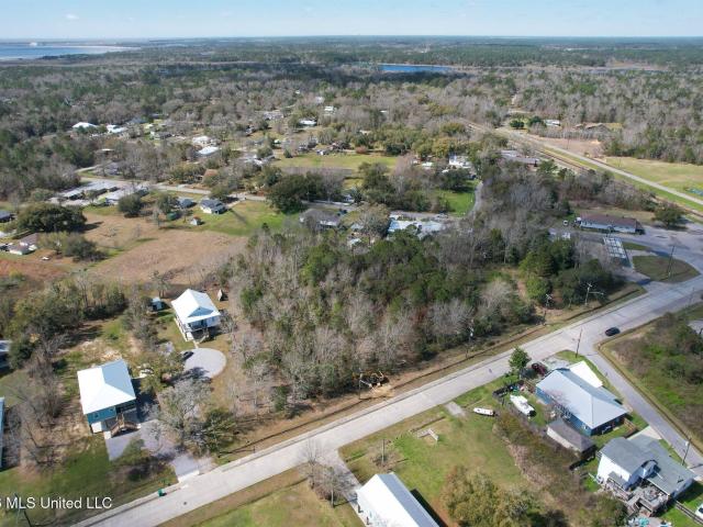 00 Waveland Avenue, Waveland, MS 39576