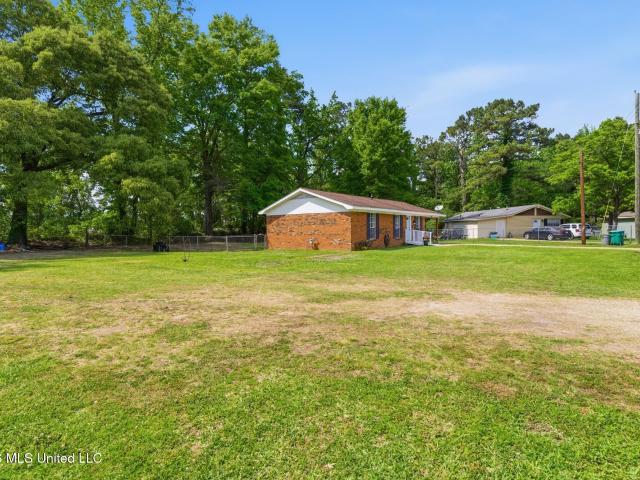 00 Woodside Drive