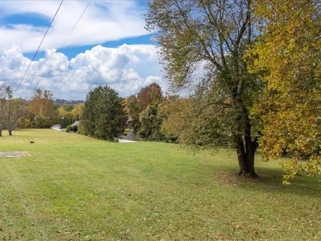 00 Cherry Tree Drive