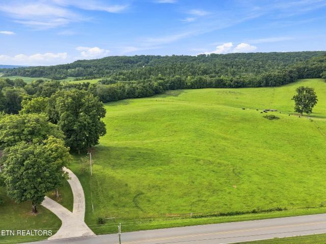 00 Country Club Rd