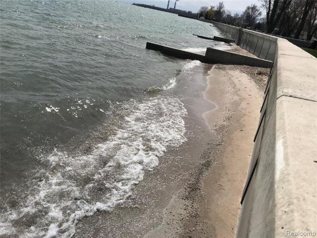 00 Edgewater