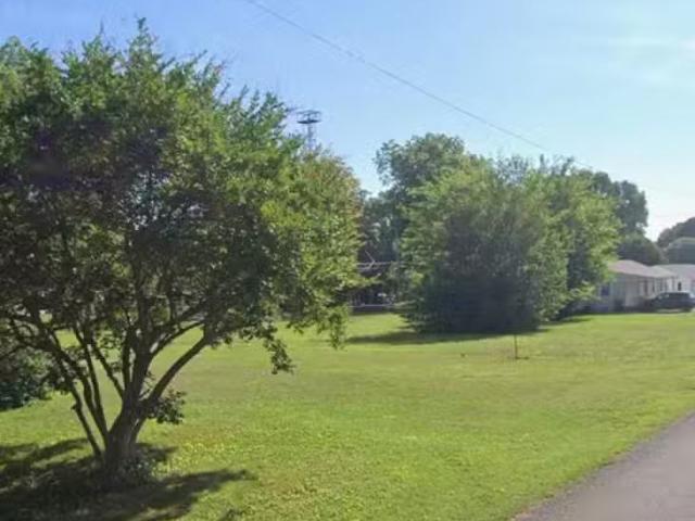 00 GRAND AVE, MUSCLE SHOALS, AL 35661