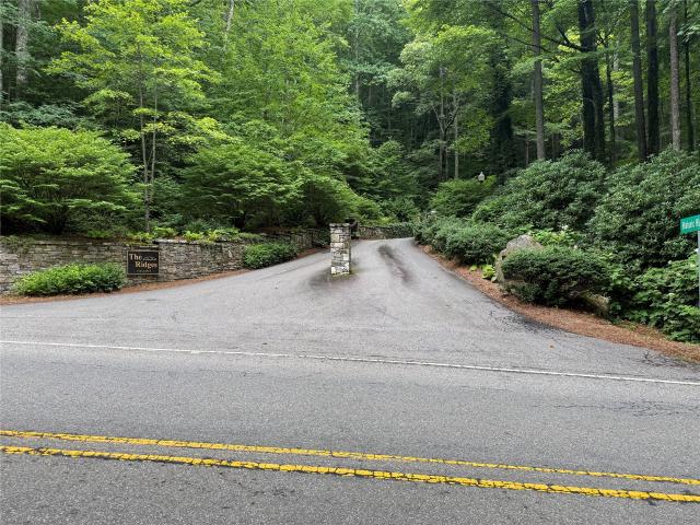 00 Historic Highlands Drive