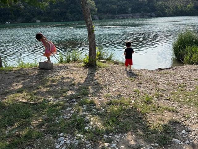 00 Lake View