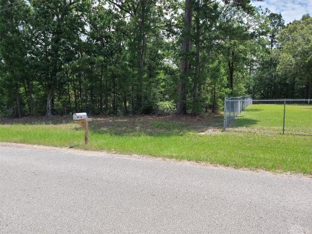 00 Lakeside Drive